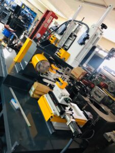 Small-Diameter Centerless Grinding Machine | Automatic